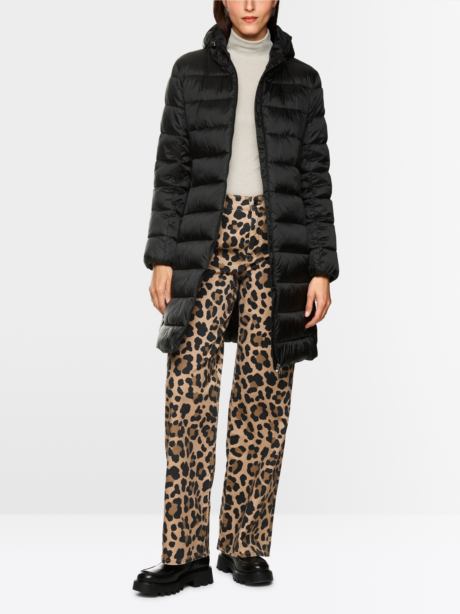 Gewatteerde jas “Rethink Together” | marc-cain.com/nl