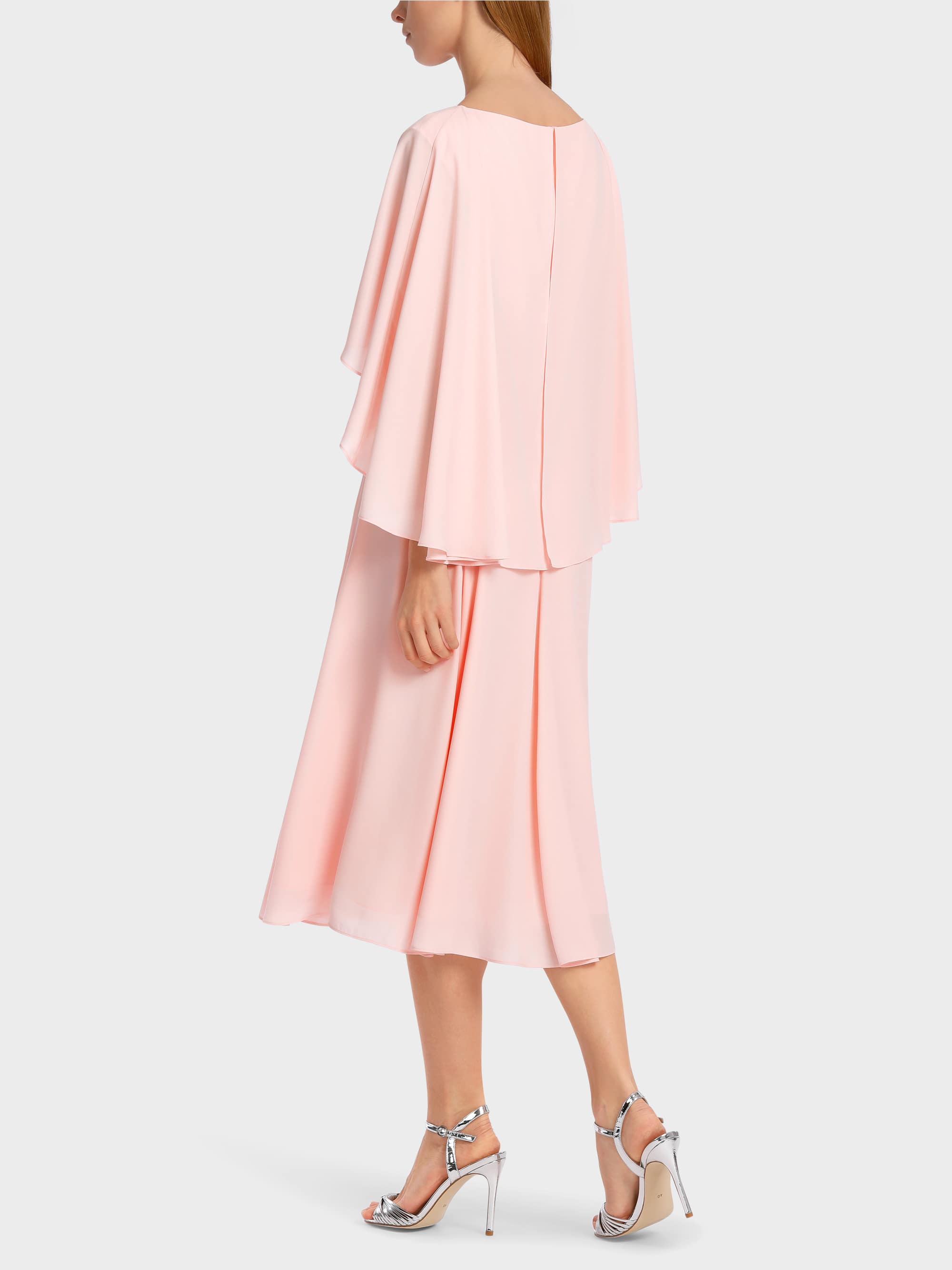 Dress with stole | marc-cain.com/en