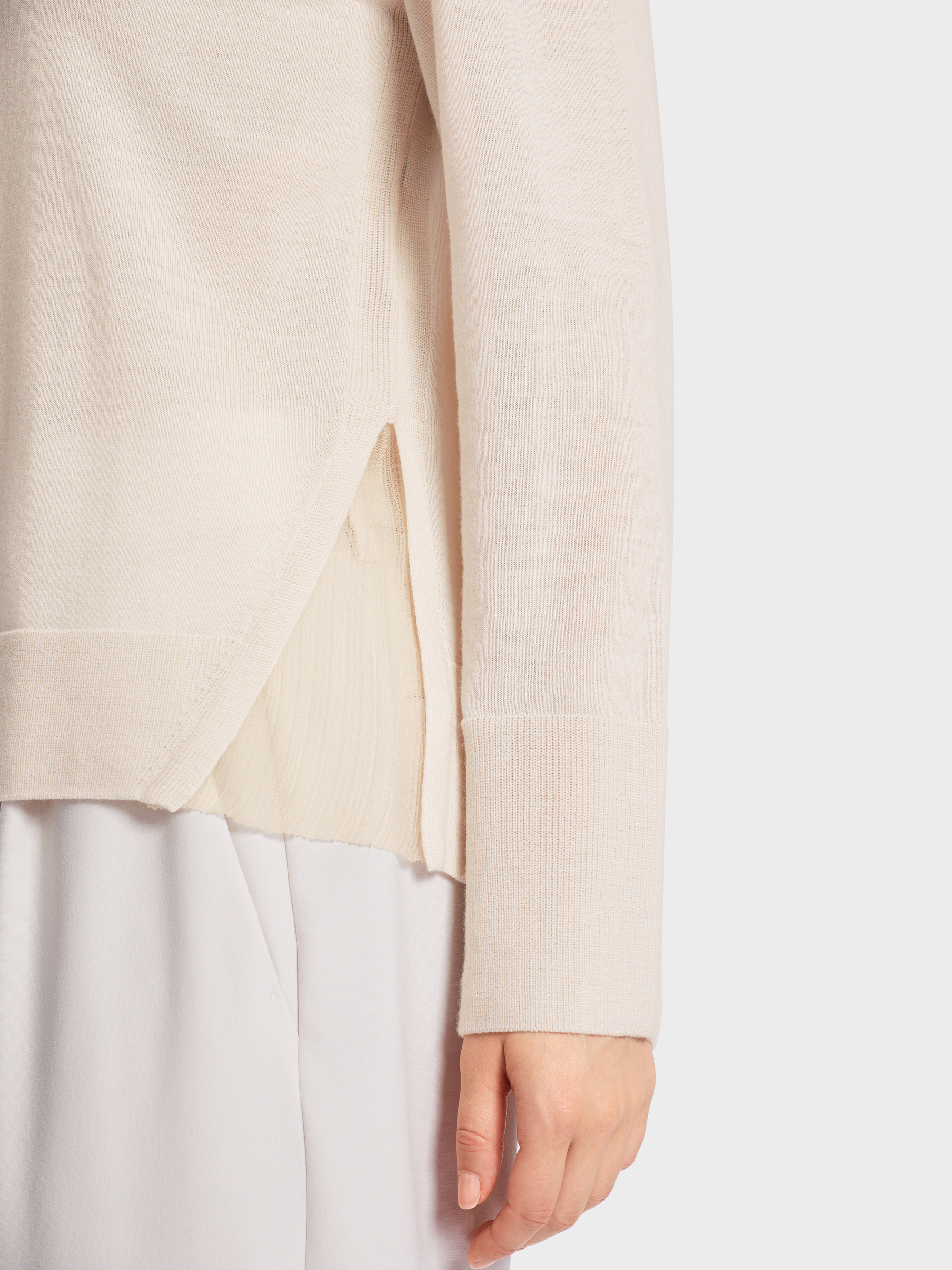 Rippstrick-Pullover "Rethink Together" | marc-cain.com/de