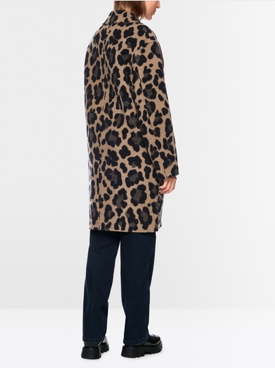 Reversible coat with leopard print | marc-cain.com/en